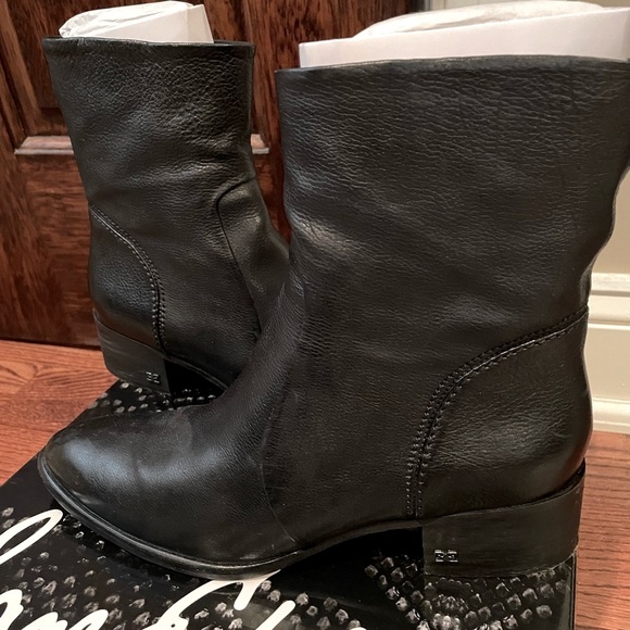 Sam Edelman | Shoes | Sam Edelman Booties In Black Leather | Poshmark
